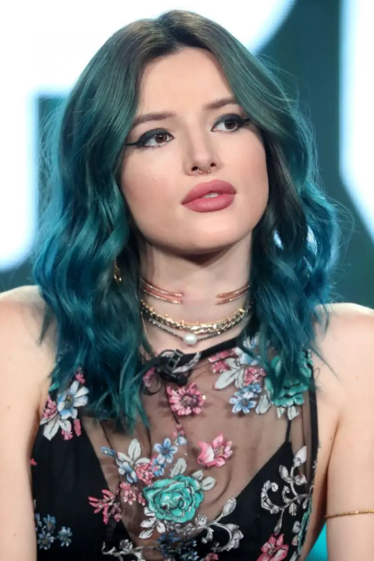 Los Mejores Looks de Cabello Azul Turquesa - ChibiChai